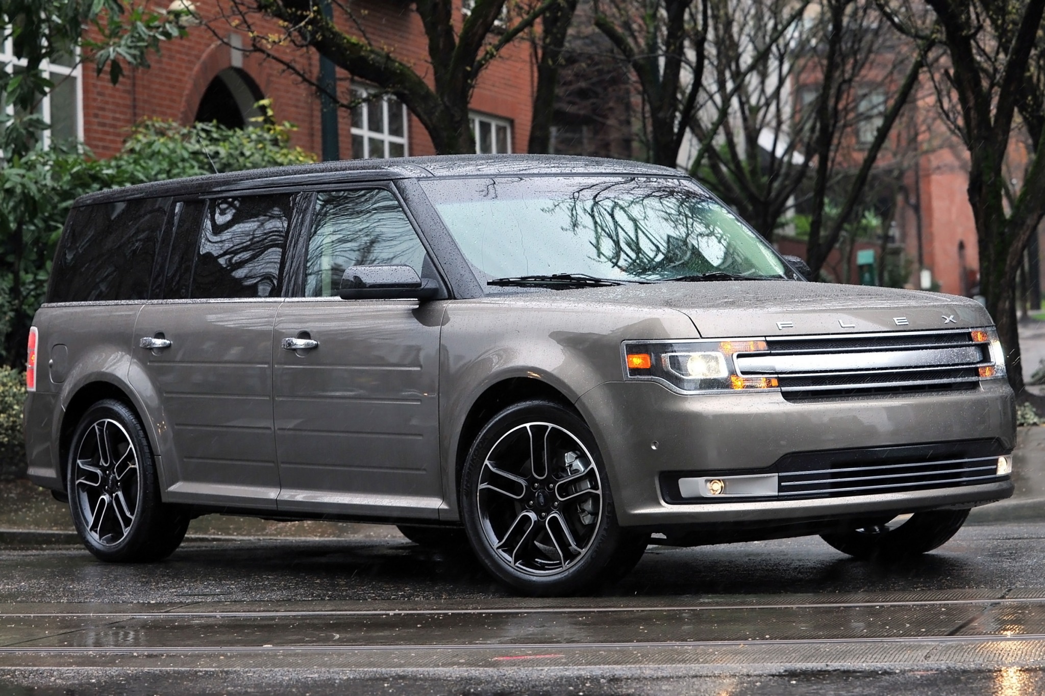 2014 Ford Flex VINs, Configurations, MSRP & Specs - AutoDetective 2014 Ford Flex VINs, Configurations, MSRP & Specs - AutoDetective