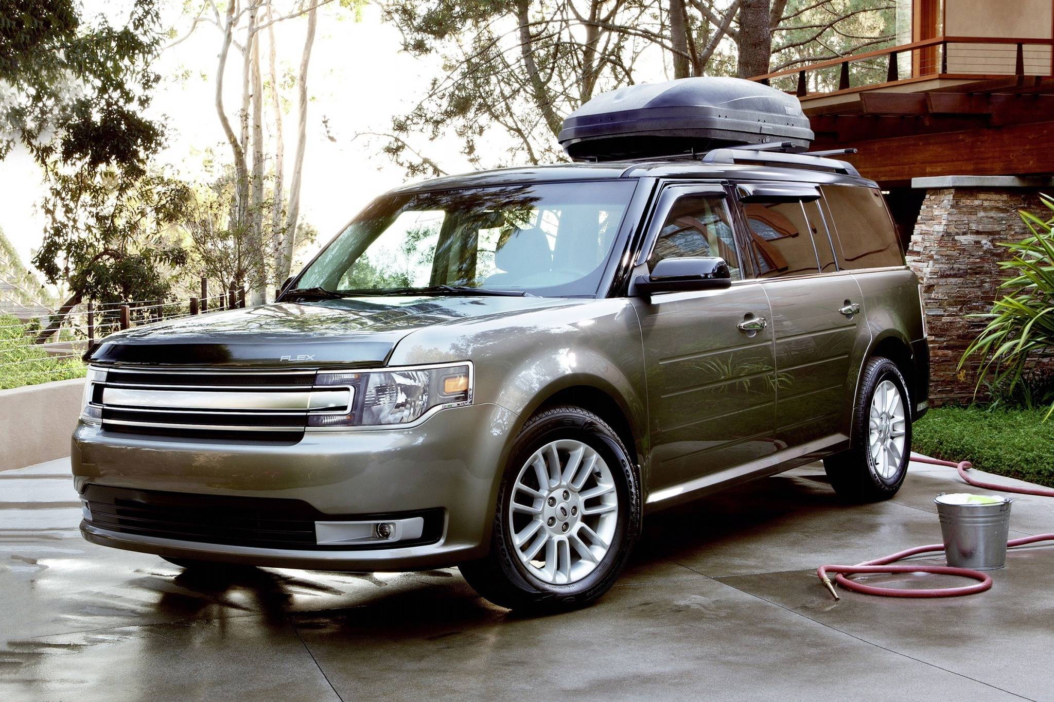 2018 Ford Flex VINs, Configurations, MSRP & Specs - AutoDetective