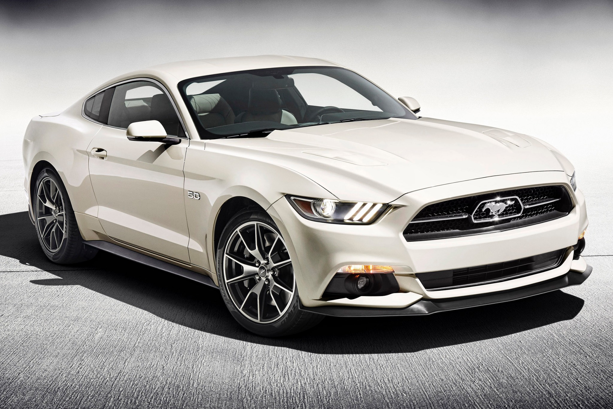 2015 Ford Mustang VINs, Configurations, MSRP & Specs - AutoDetective