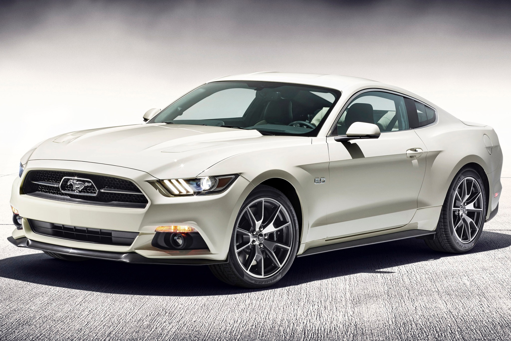 2015 Ford Mustang VINs, Configurations, MSRP & Specs - AutoDetective