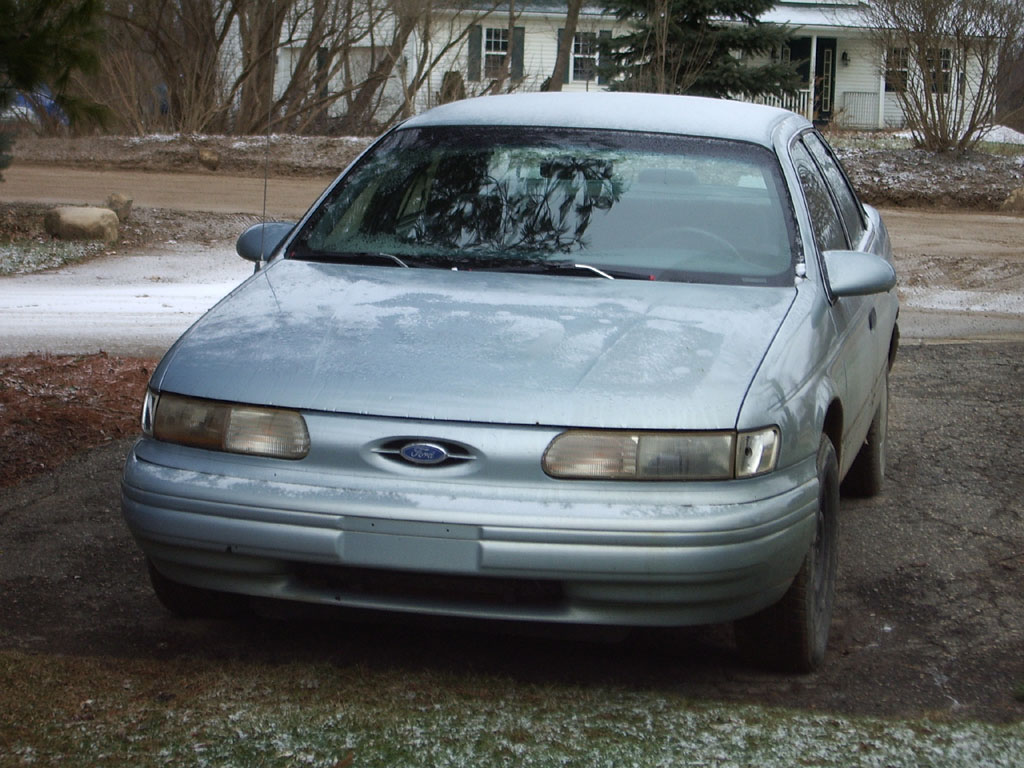 1992 Ford Taurus VINs, Configurations, MSRP & Specs - AutoDetective