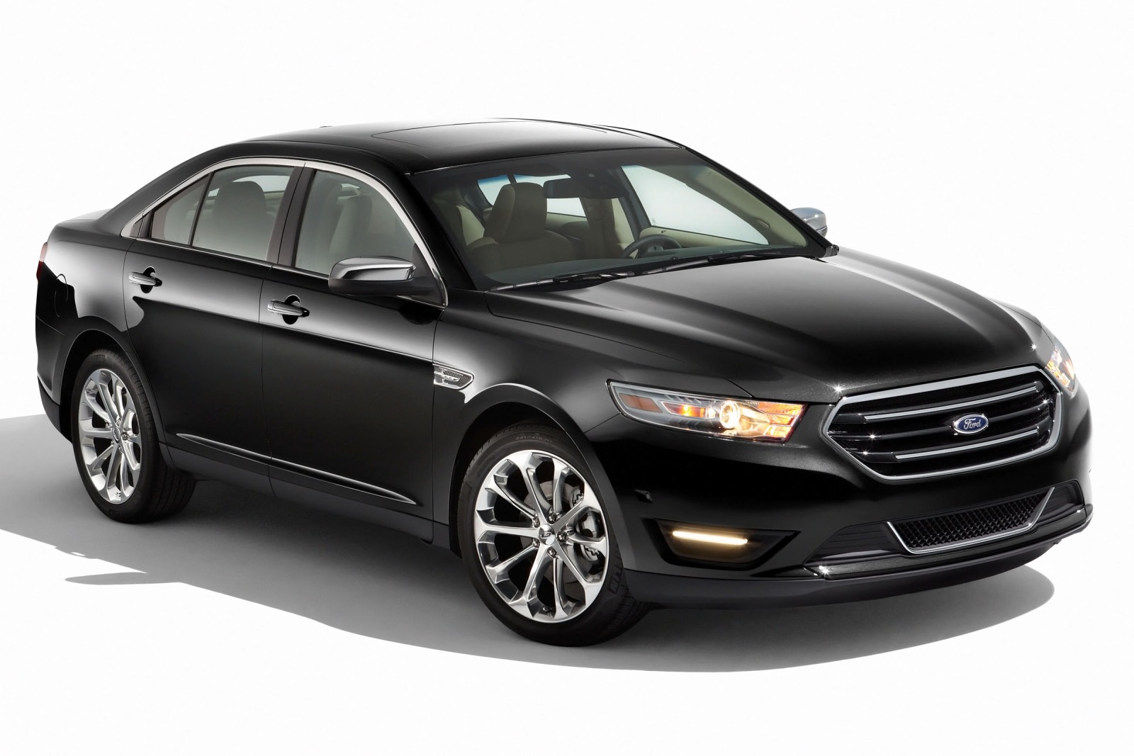 2013 Ford Taurus VINs, Configurations, MSRP & Specs - AutoDetective