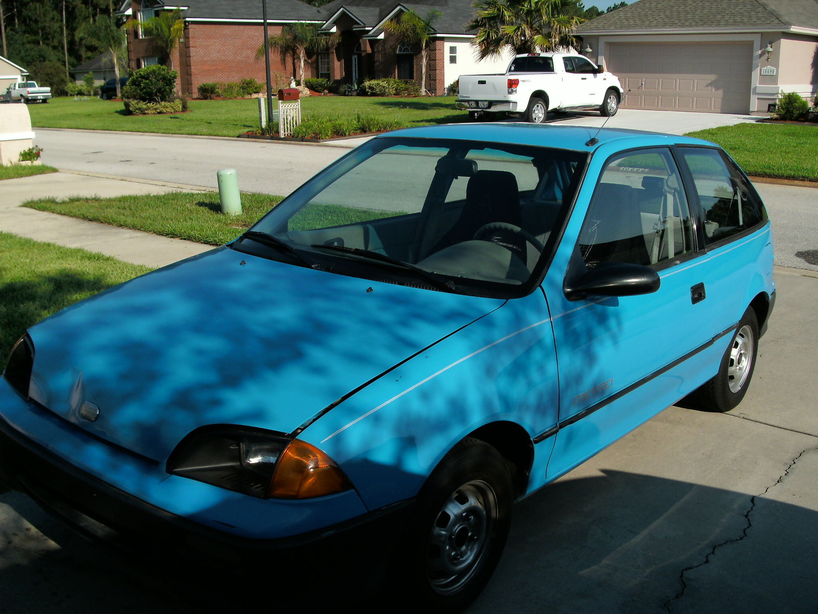 1992 Geo Metro VINs, Configurations, MSRP & Specs - AutoDetective