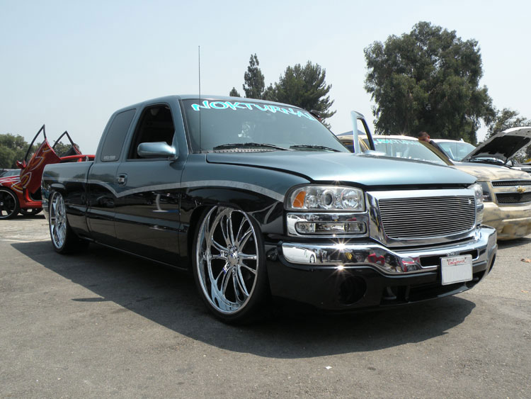 2003 GMC Sierra 1500 VINs, Configurations, MSRP & Specs - AutoDetective