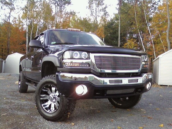 2007 GMC Sierra 2500HD VINs, Configurations, MSRP & Specs - AutoDetective