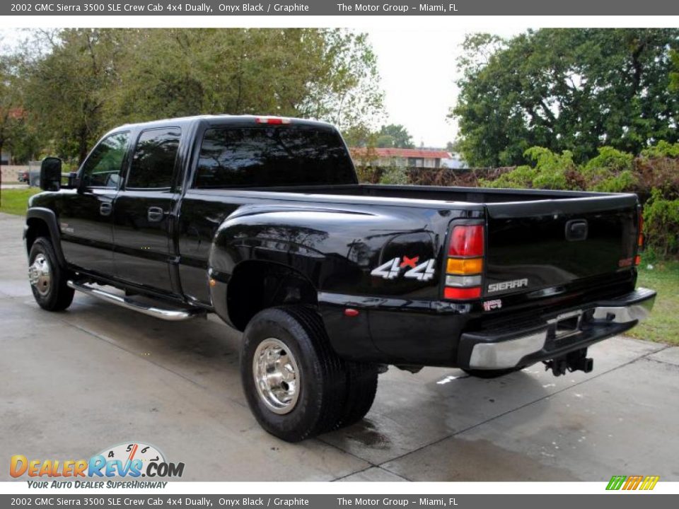 2002 GMC Sierra 3500 VINs, Configurations, MSRP & Specs - AutoDetective