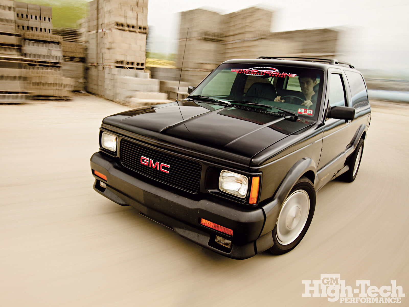 1993 GMC Typhoon VINs, Configurations, MSRP & Specs - AutoDetective