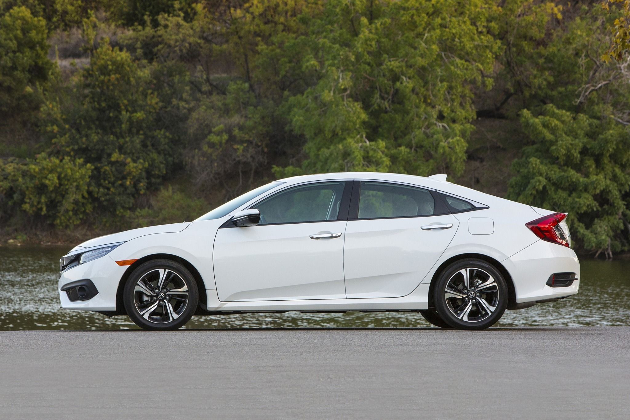 2018 Honda Civic VINs, Configurations, MSRP & Specs - AutoDetective