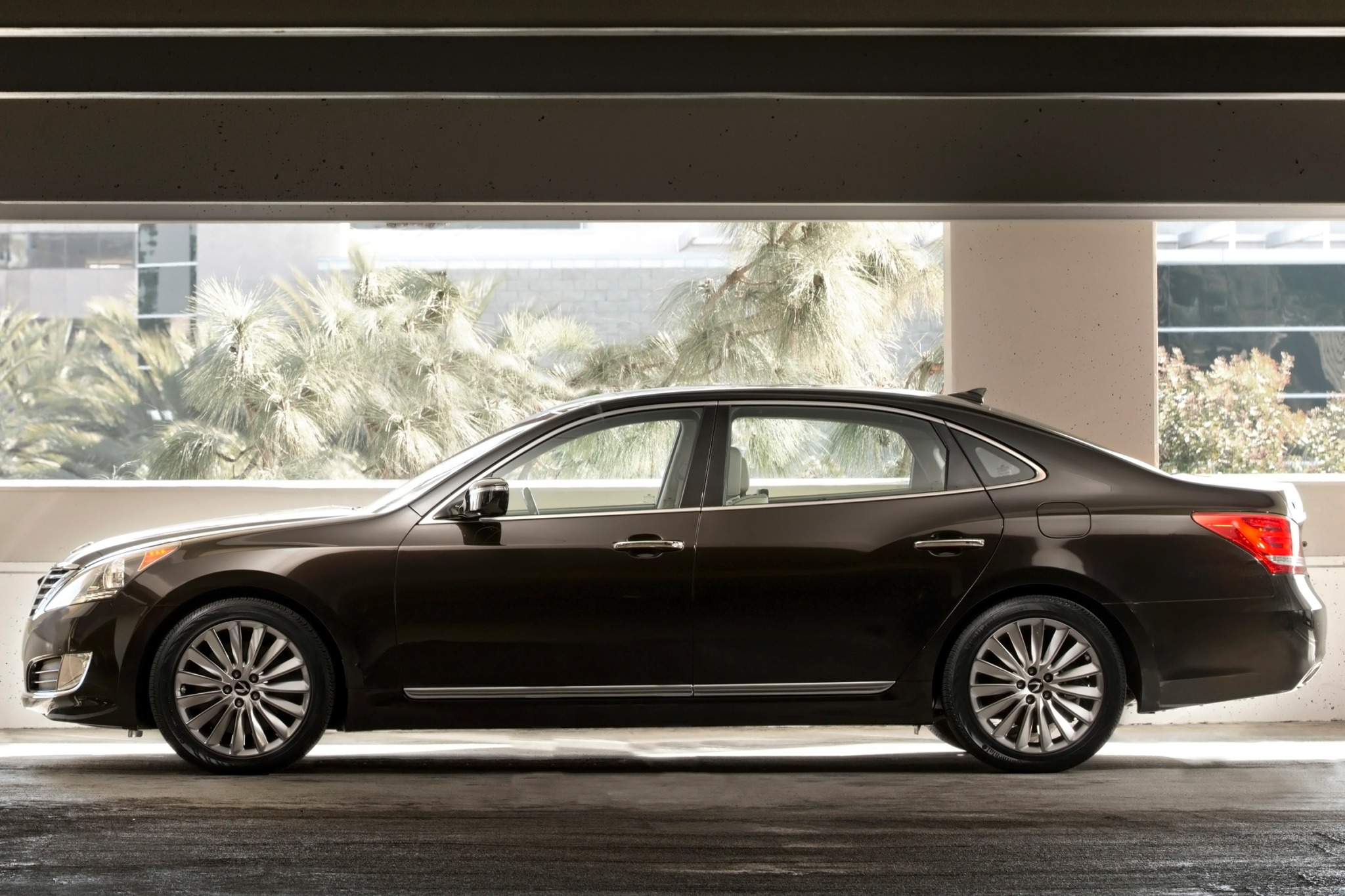 2016 Hyundai Equus Specs, Prices, VINs & Recalls - AutoDetective