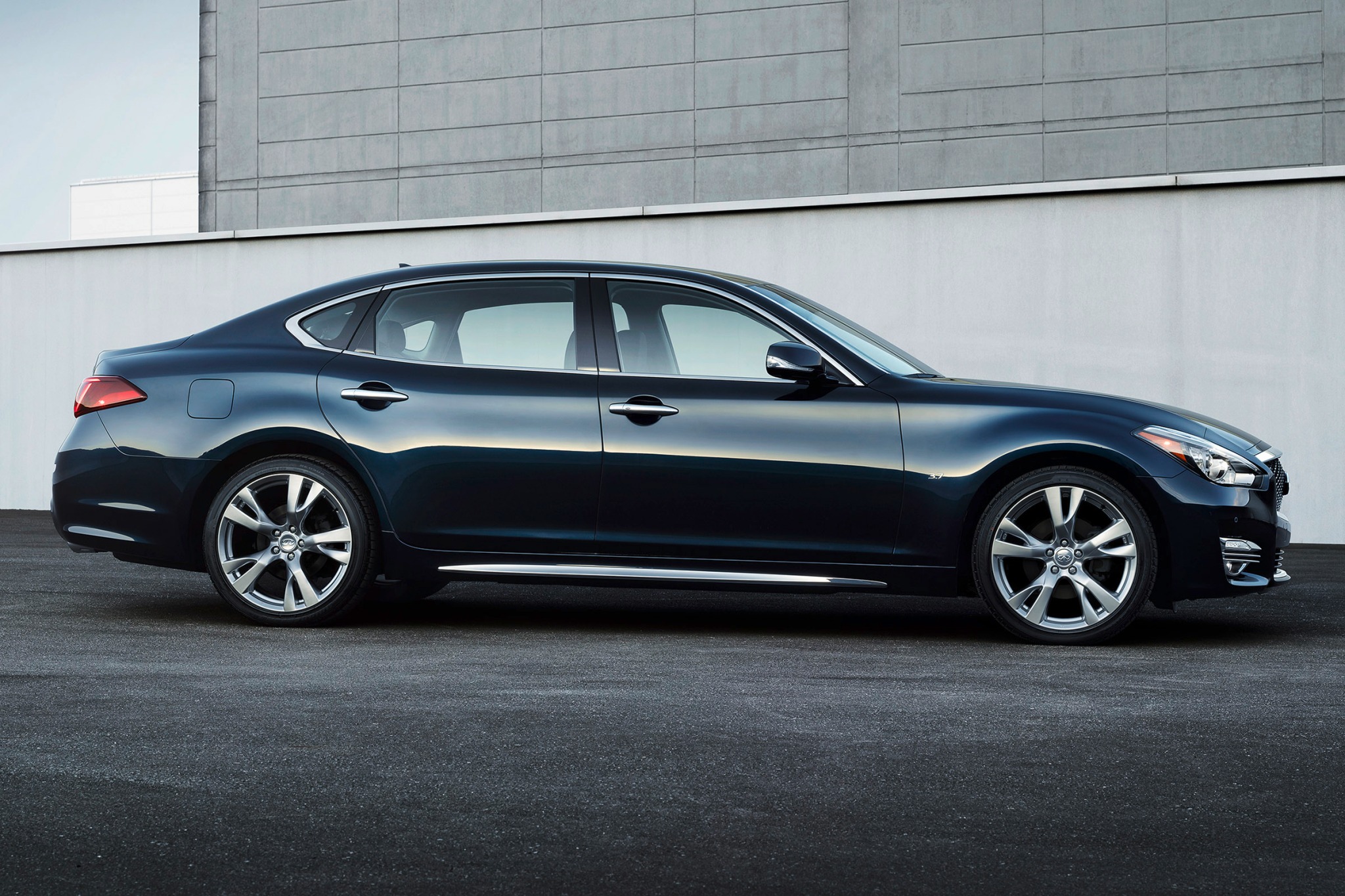 2015 Infiniti Q70 Specs, Prices, VINs & Recalls - AutoDetective