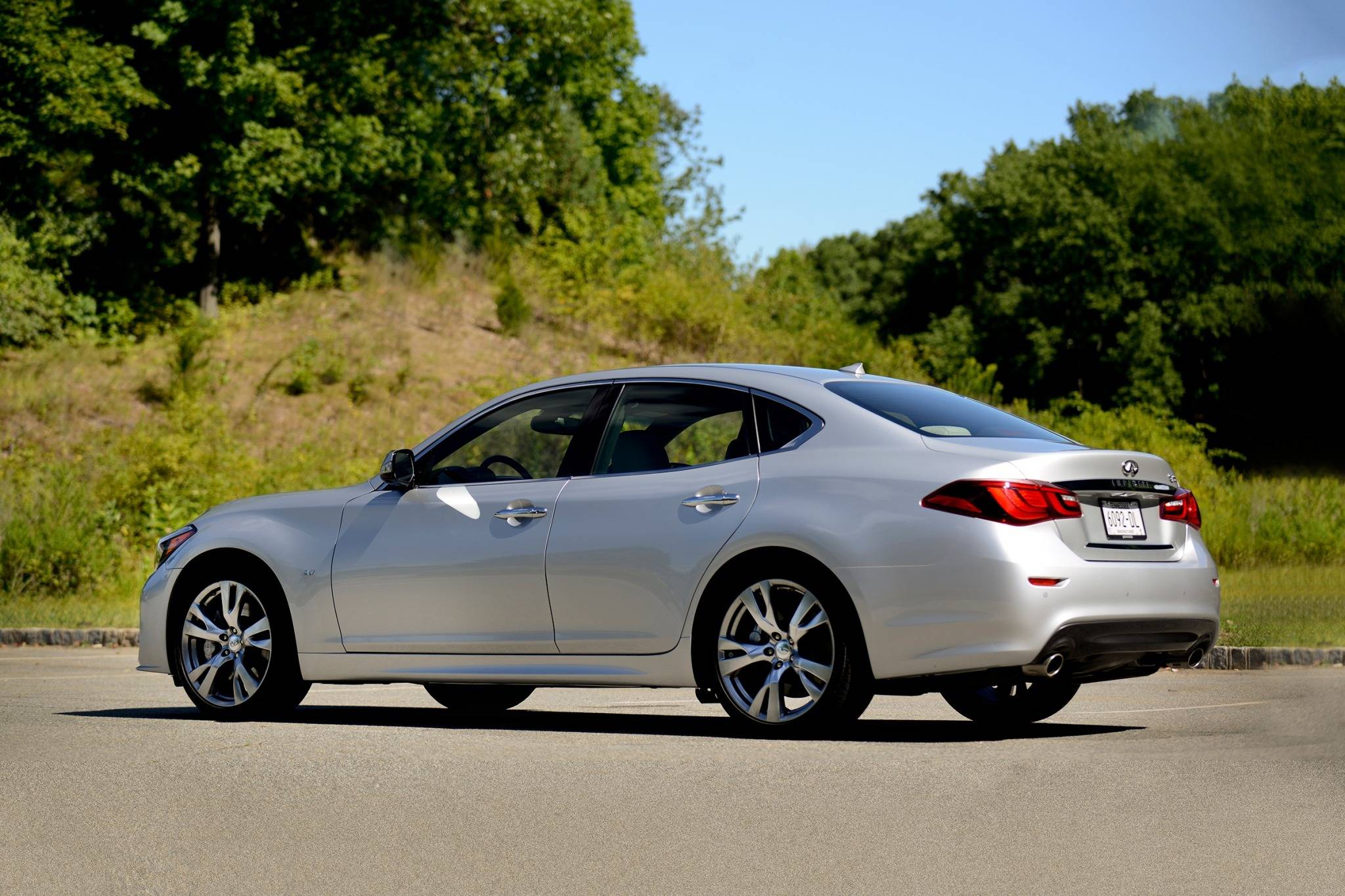 2017 Infiniti Q70 Specs, Prices, VINs & Recalls - AutoDetective