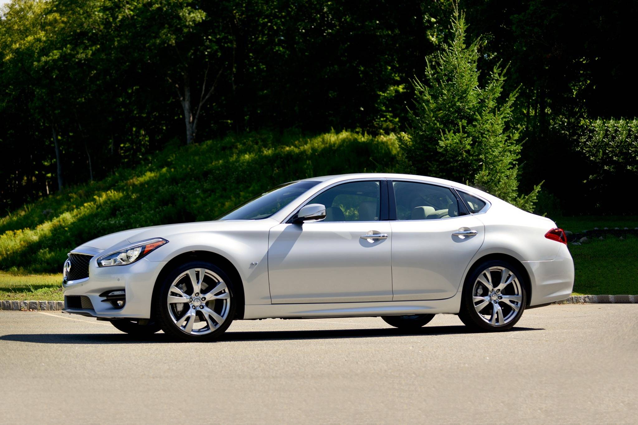 2018 Infiniti Q70 Specs, Prices, VINs & Recalls - AutoDetective