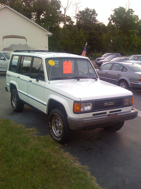 1990 Isuzu Trooper VIN Check, Specs & Recalls - AutoDetective