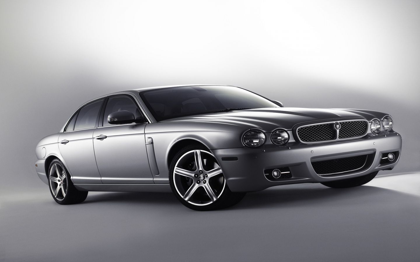 2008 Jaguar XJ-Series Specs, Prices, VINs & Recalls - AutoDetective