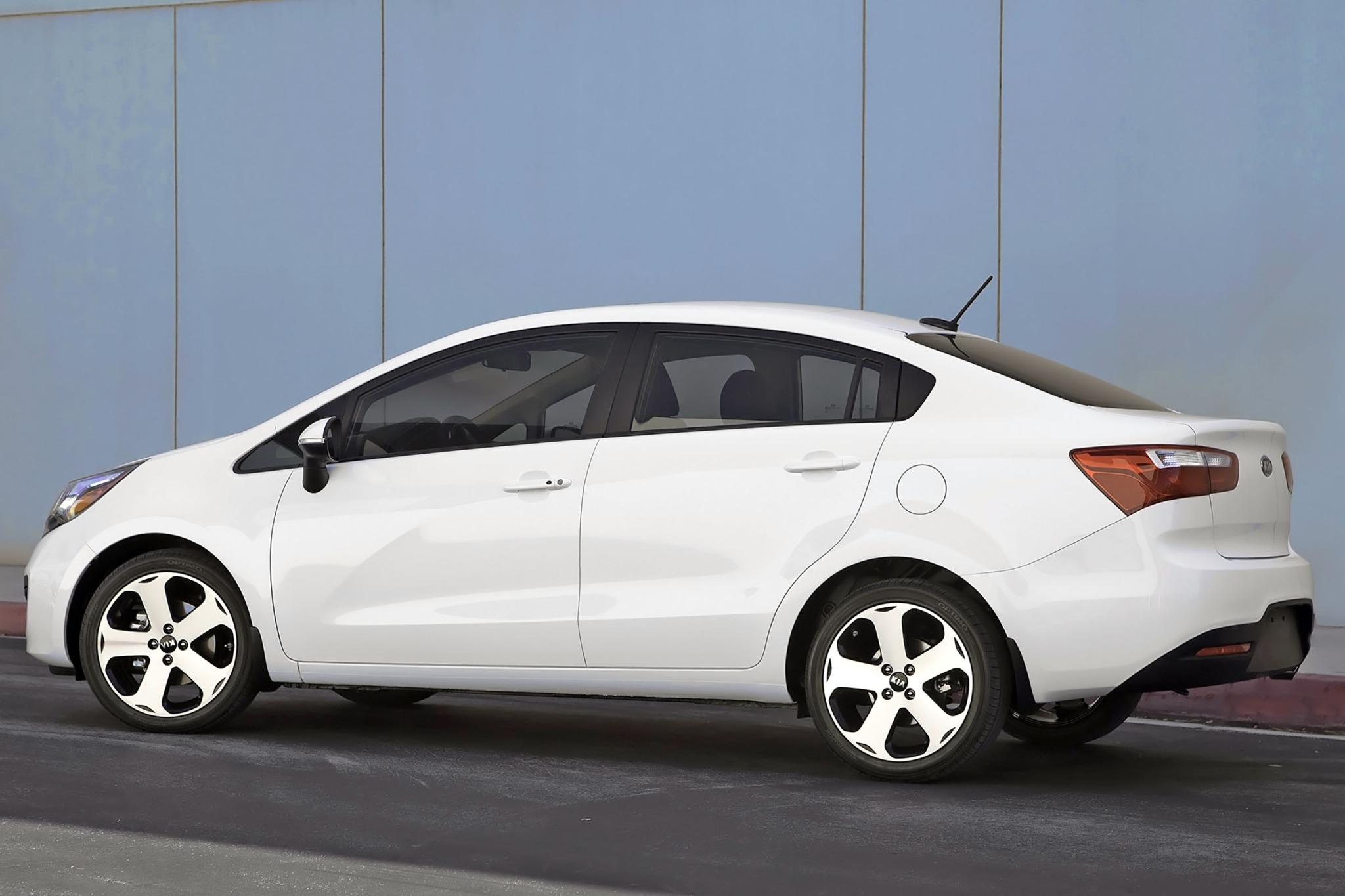 2014 Kia Rio VINs, Configurations, MSRP & Specs - AutoDetective