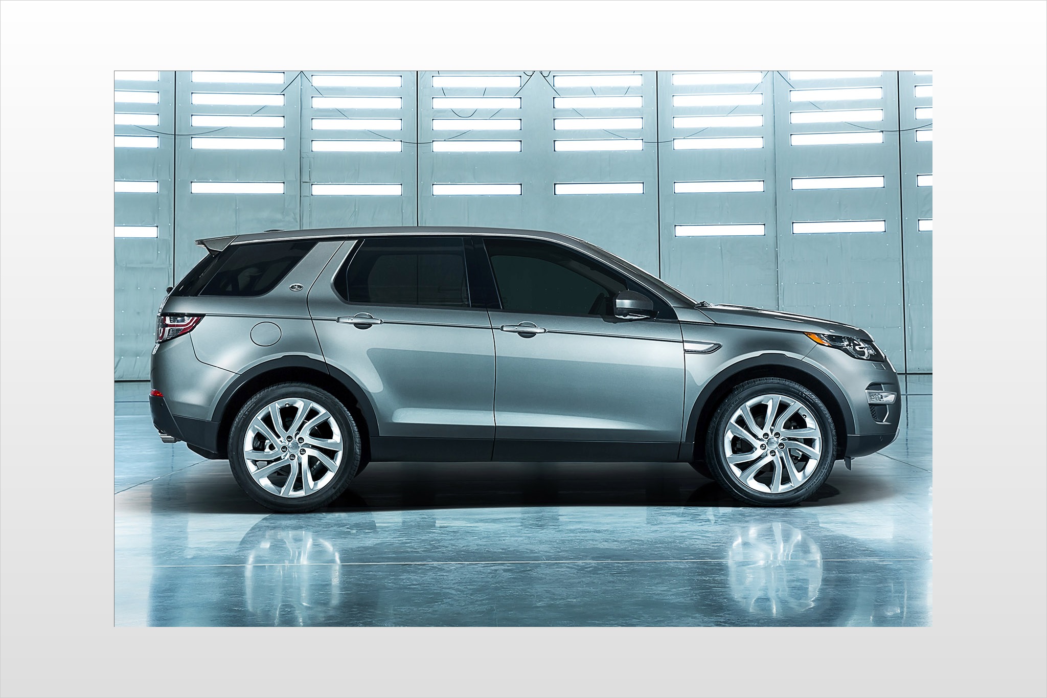 2016 Land Rover Discovery Sport VIN Lookup - AutoDetective