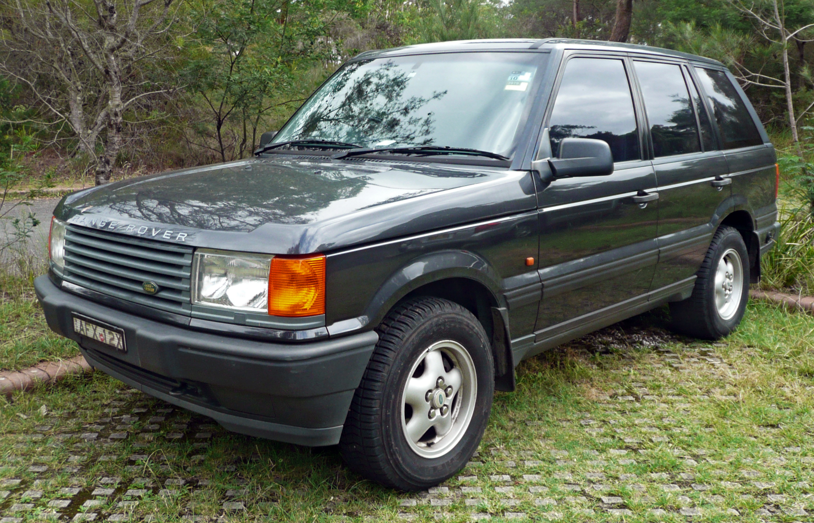 1998 Land Rover Range Rover Specs, Prices, VINs & Recalls - AutoDetective