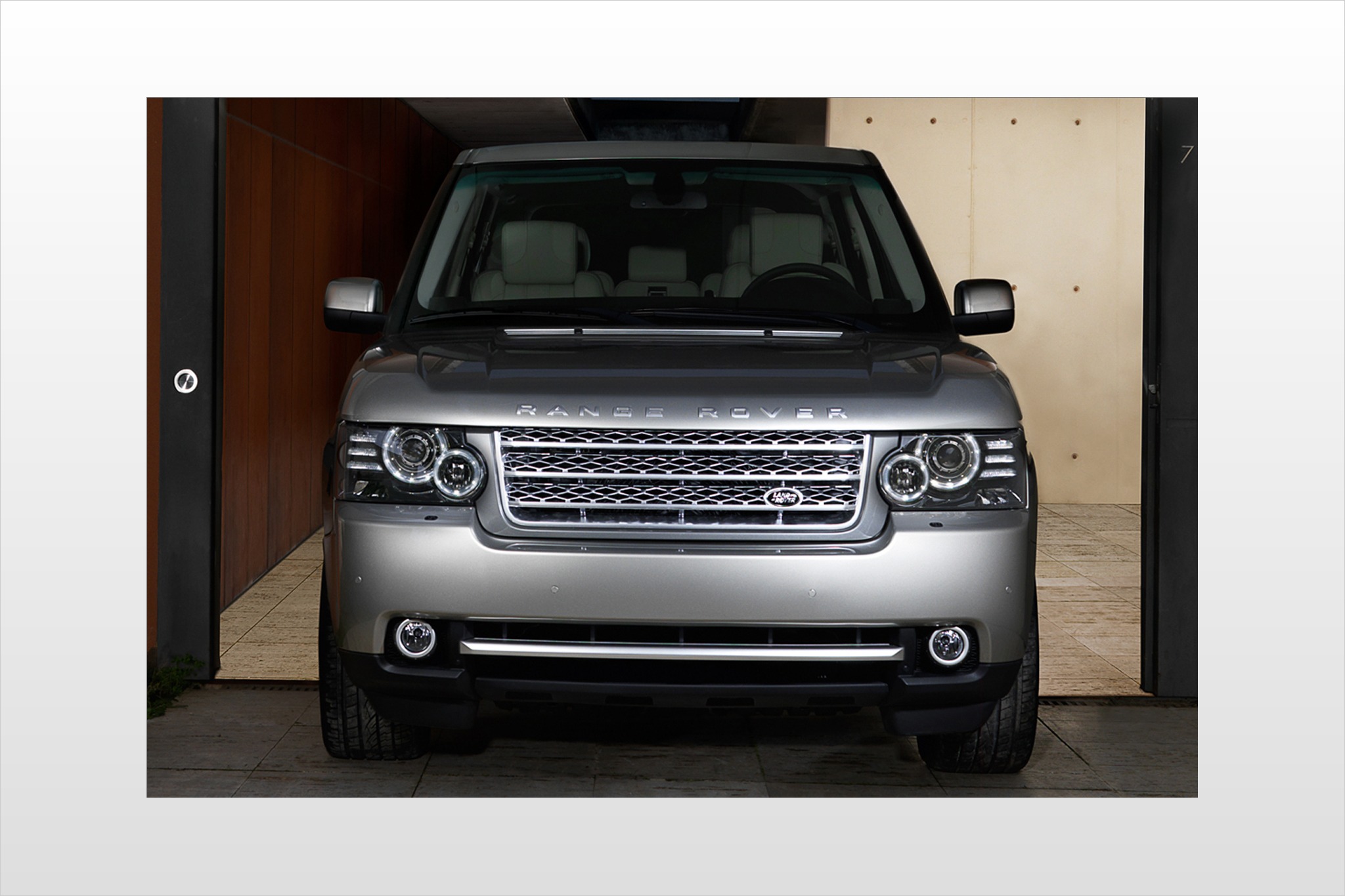 2010 Land Rover Range Rover Specs, Prices, VINs & Recalls - AutoDetective