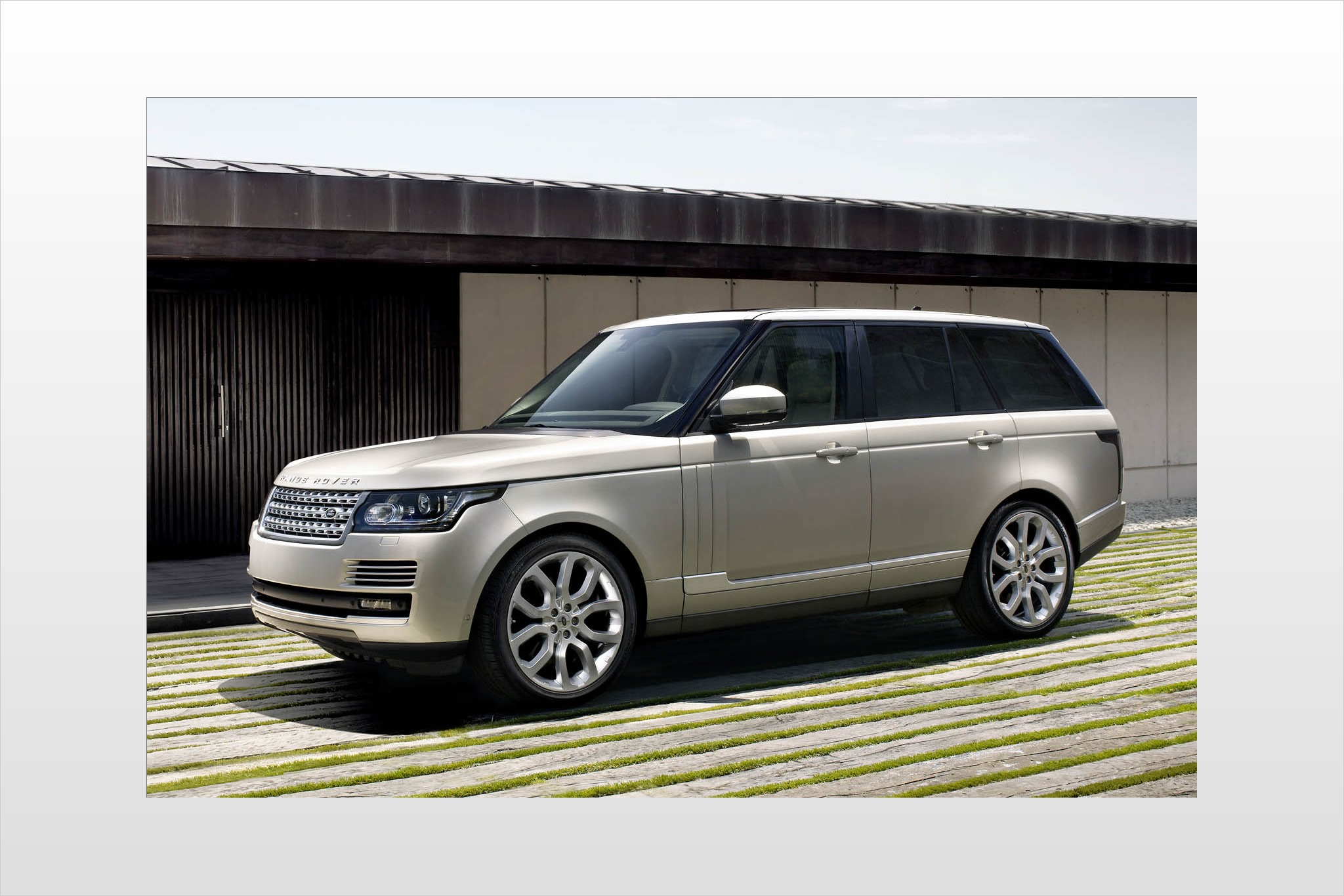2014 Land Rover Range Rover Specs, Prices, VINs & Recalls - AutoDetective