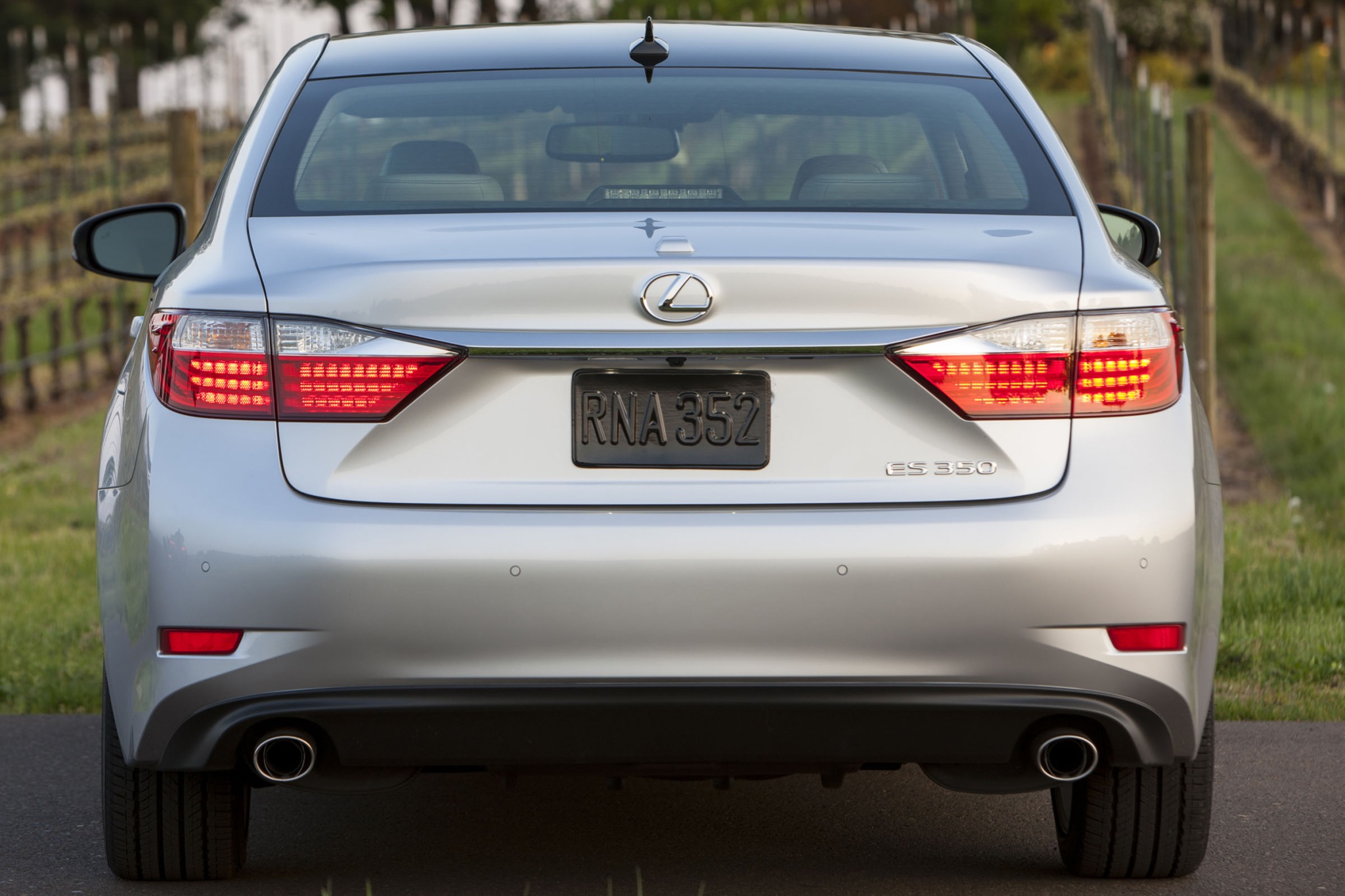 2014 Lexus ES 350 VINs, Configurations, MSRP & Specs - AutoDetective