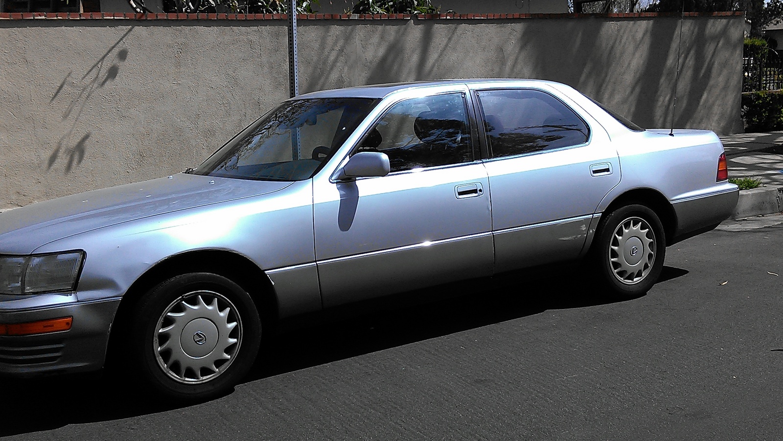 1991 Lexus LS 400 VINs, Configurations, MSRP & Specs - AutoDetective