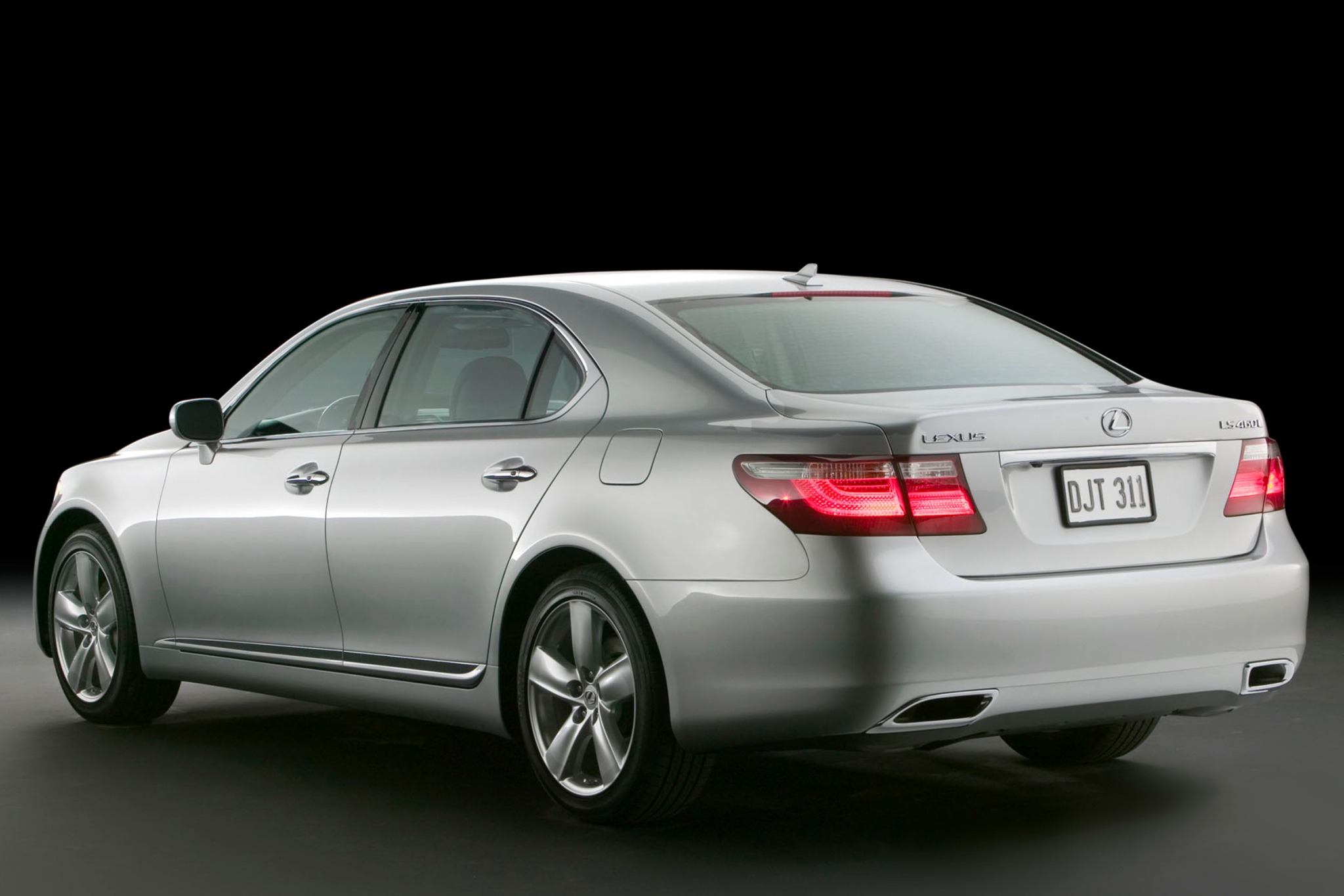 2007 Lexus LS 460 VINs, Configurations, MSRP & Specs - AutoDetective