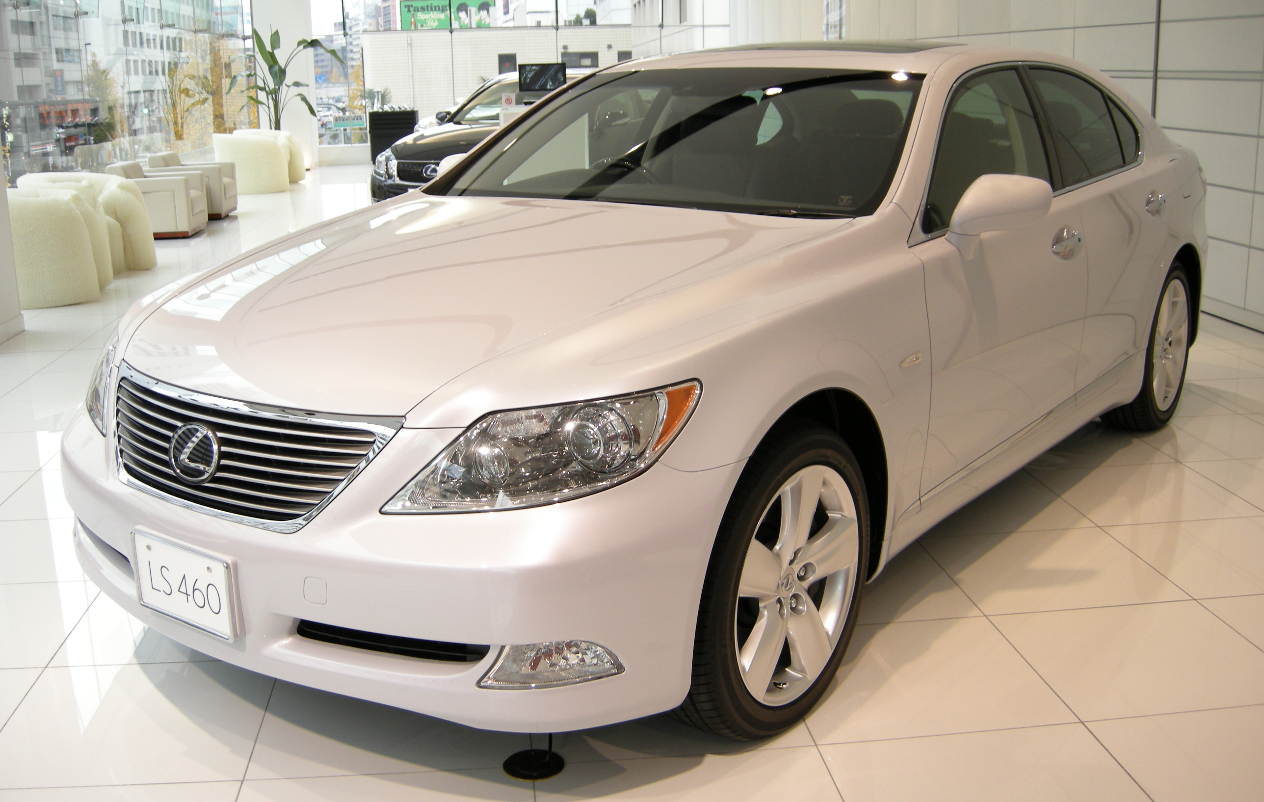 2009 Lexus LS 460 VINs, Configurations, MSRP & Specs - AutoDetective