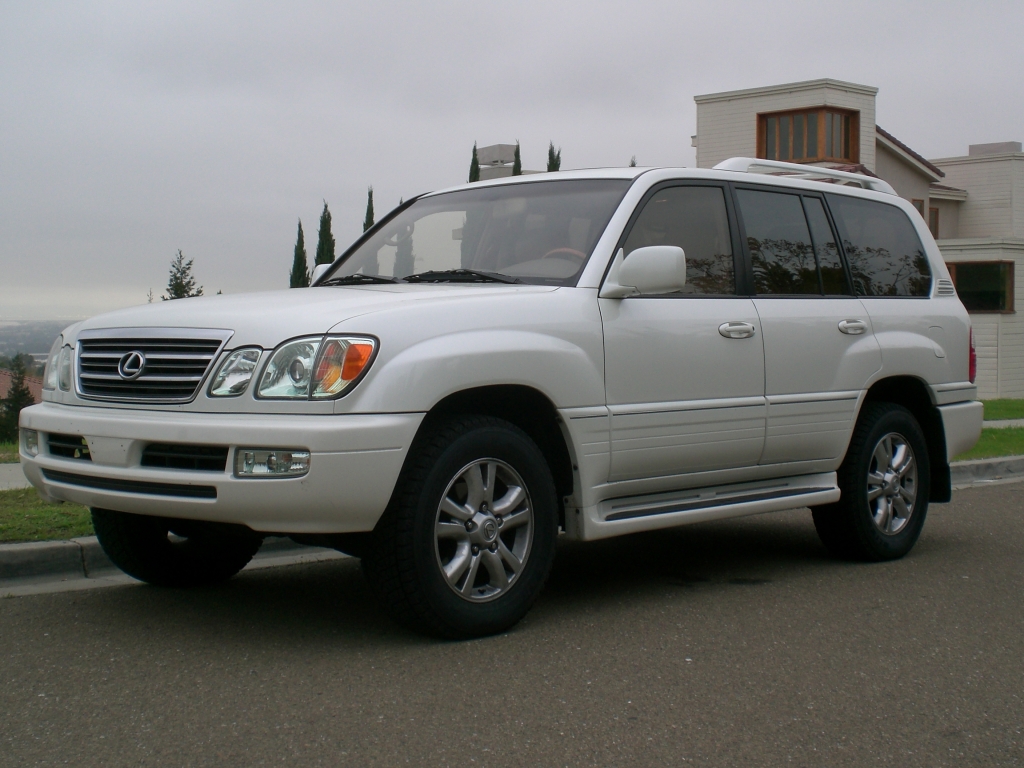 2004 Lexus LX 470 VINs, Configurations, MSRP & Specs - AutoDetective