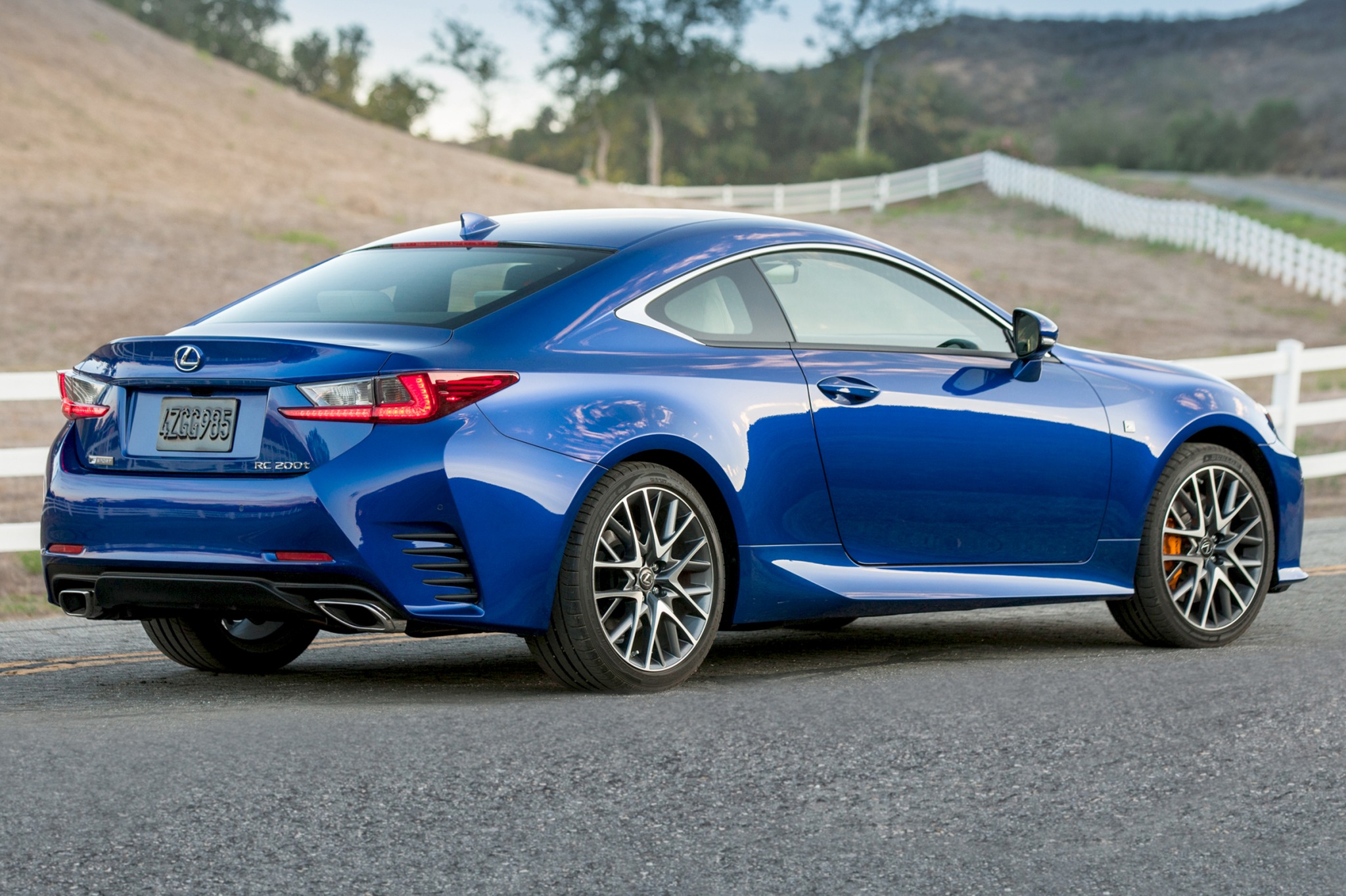 2016 Lexus RC 200t VINs, Configurations, MSRP & Specs - AutoDetective