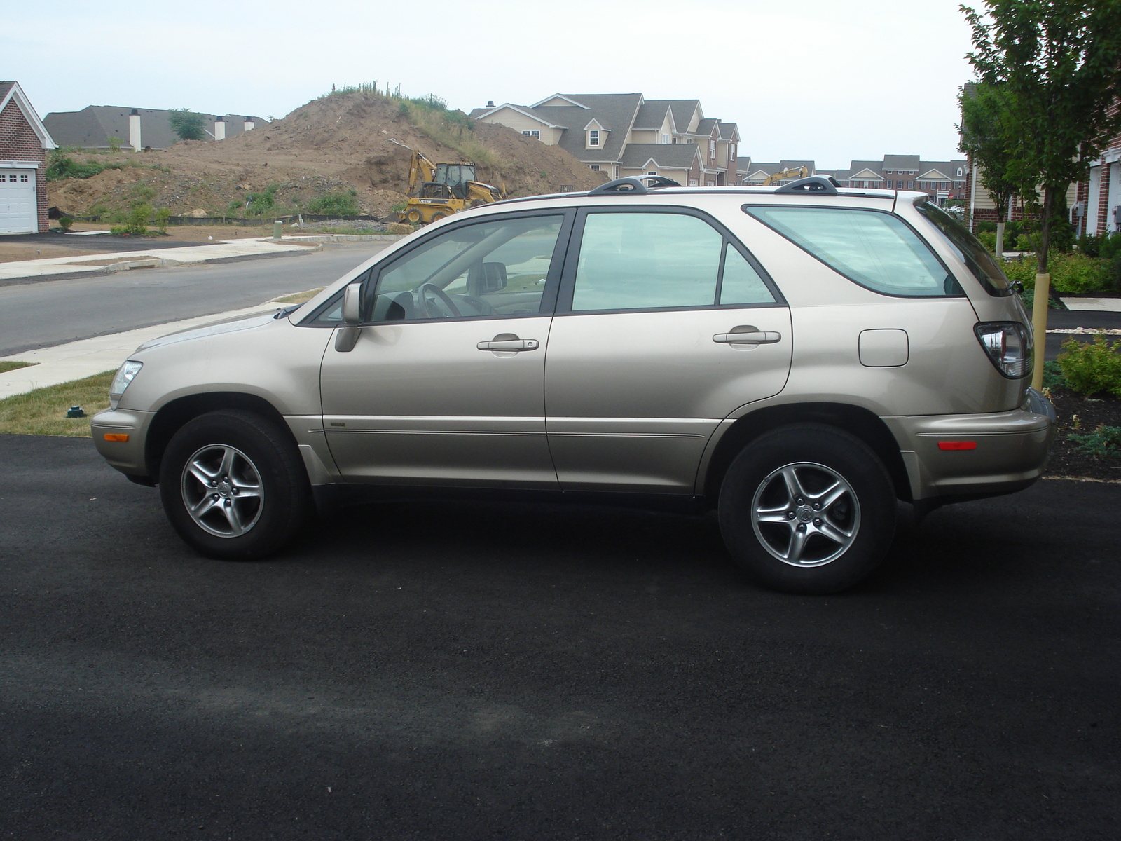 2001 Lexus RX 300 VINs, Configurations, MSRP & Specs - AutoDetective