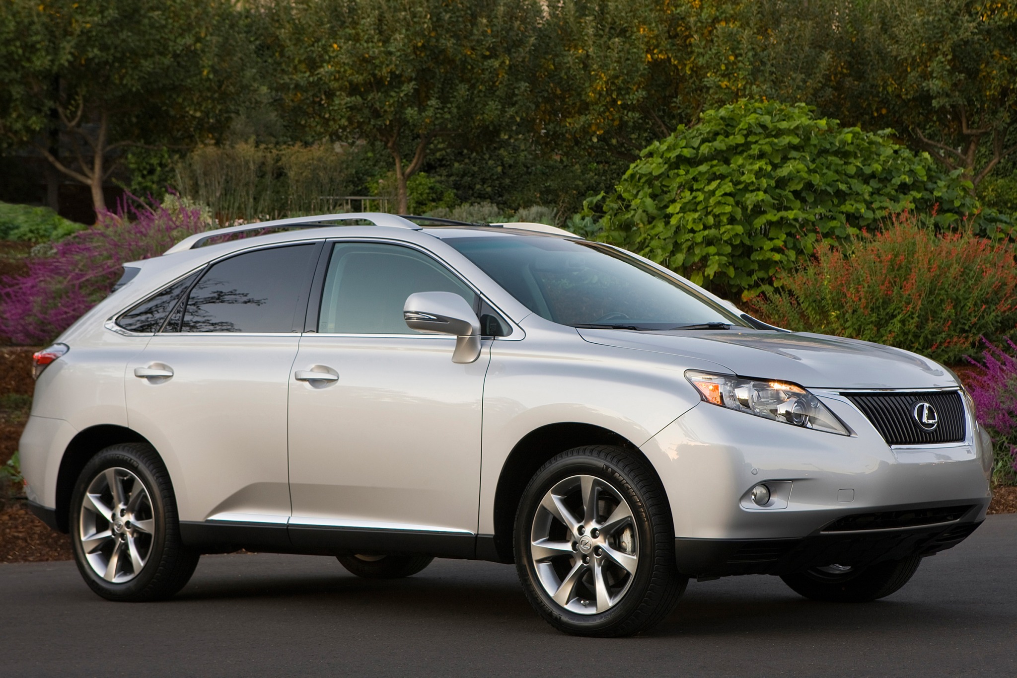 2010 Lexus RX 350 VINs, Configurations, MSRP & Specs - AutoDetective