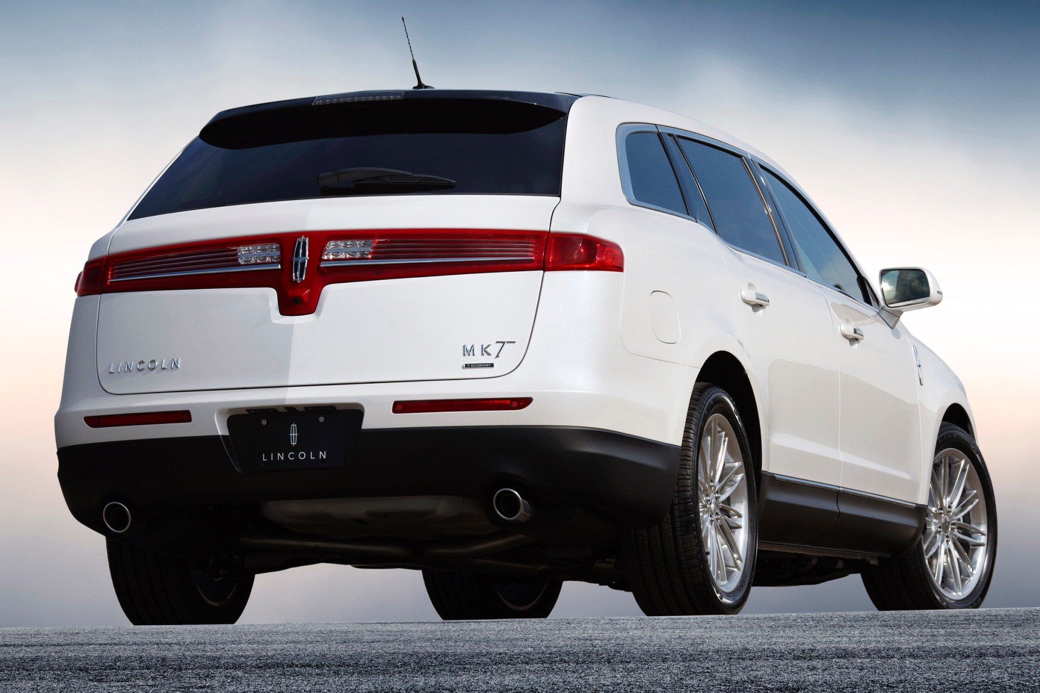 2015 Lincoln MKT Specs, Prices, VINs & Recalls - AutoDetective
