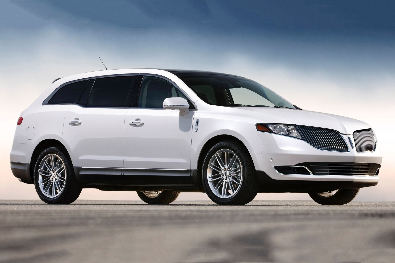 2015 Lincoln MKT Specs, Prices, VINs & Recalls - AutoDetective