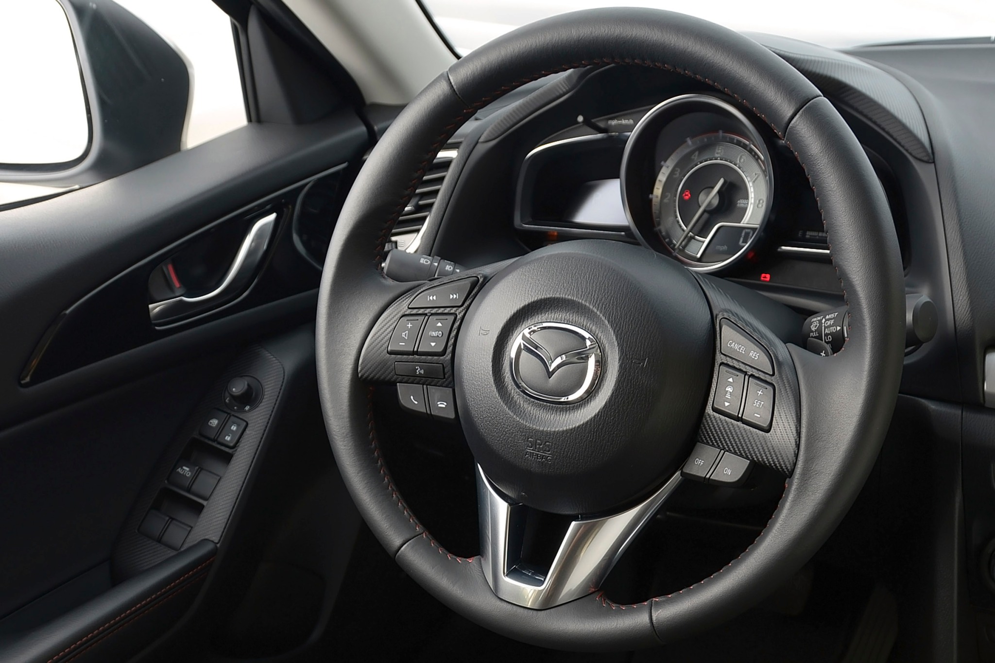 2015 Mazda MAZDA3 VINs, Configurations, MSRP & Specs - AutoDetective
