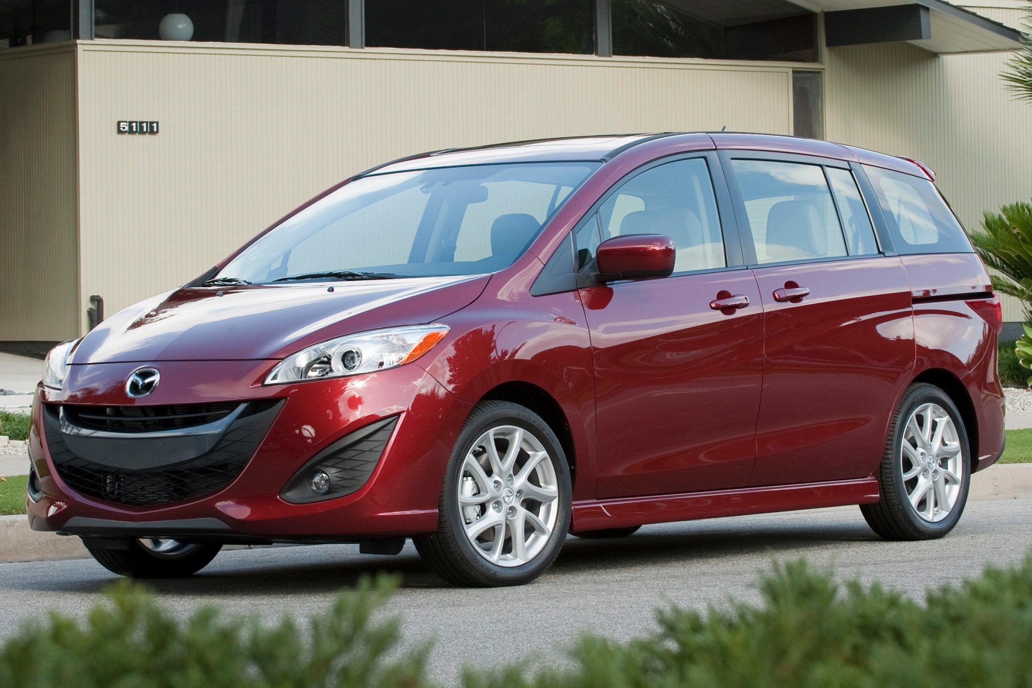 2013 Mazda MAZDA5 VINs, Configurations, MSRP & Specs - AutoDetective