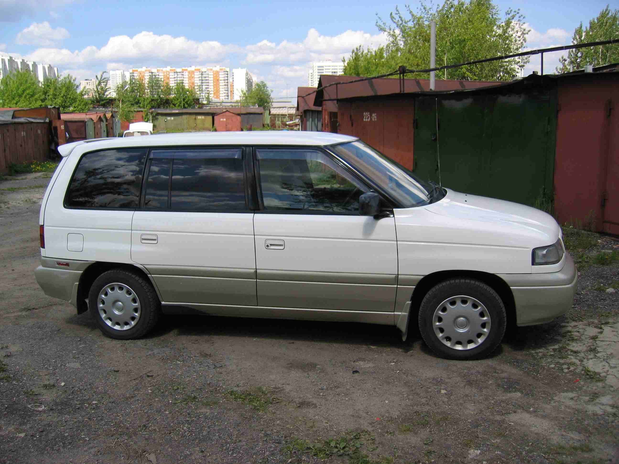 1998 Mazda MPV VINs, Configurations, MSRP & Specs - AutoDetective