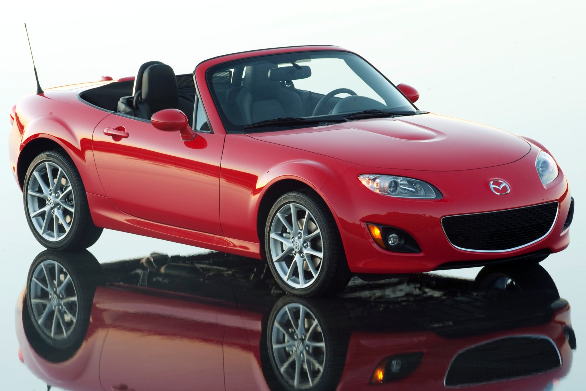 2012 Mazda MX-5 Miata VINs, Configurations, MSRP & Specs - AutoDetective