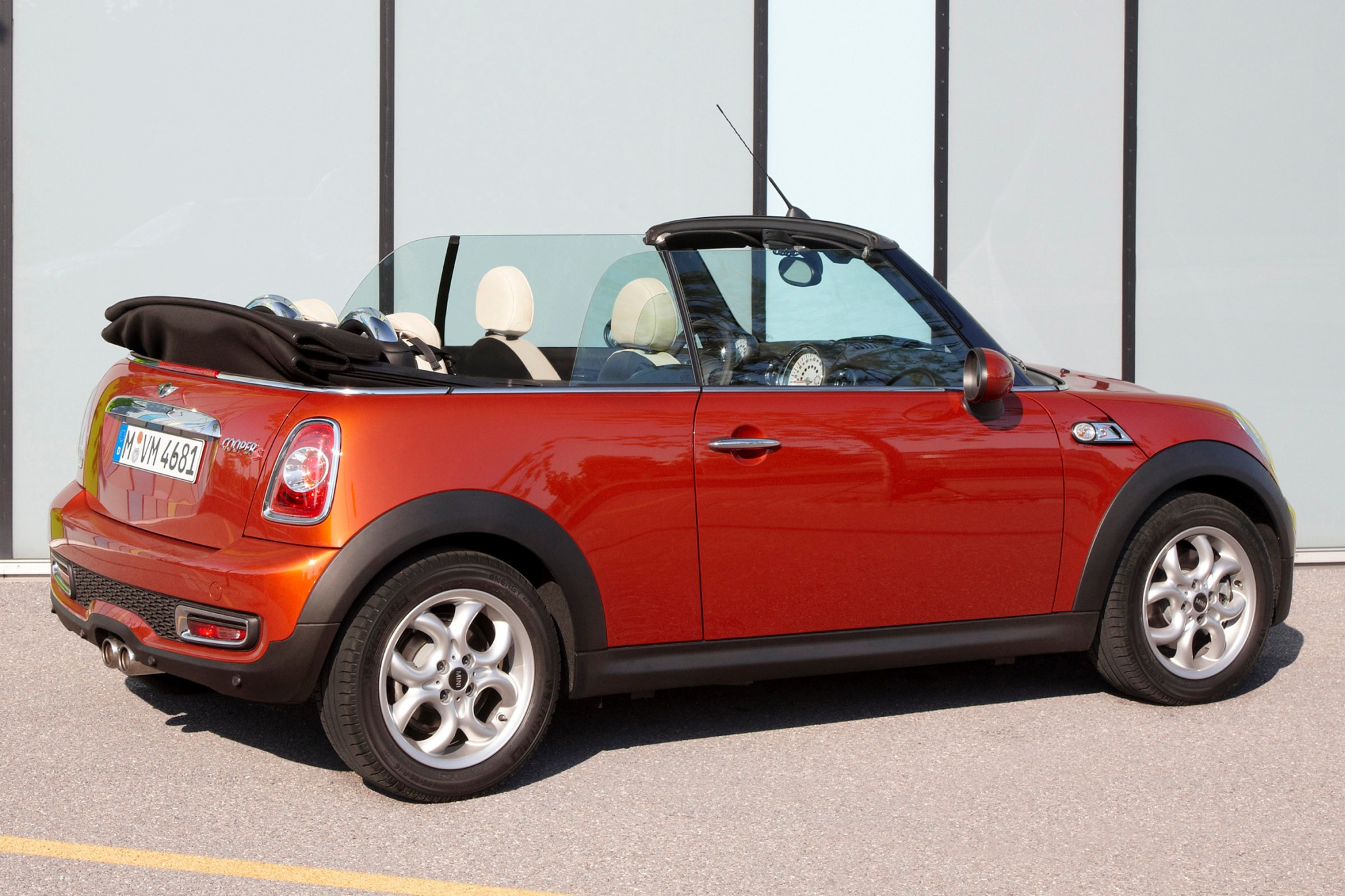 2012 Mini Cooper VINs, Configurations, MSRP & Specs - AutoDetective