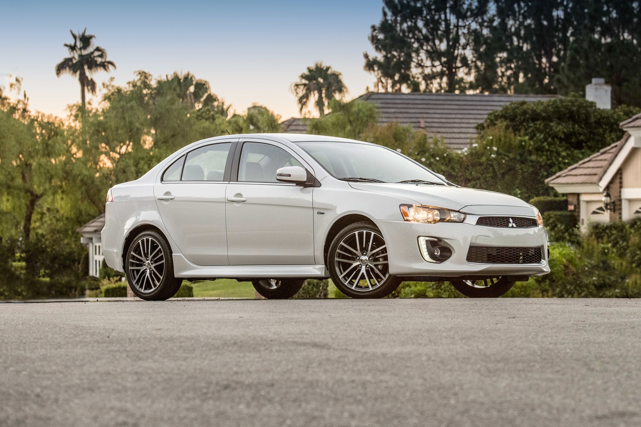 2017 Mitsubishi Lancer Specs, Prices, VINs & Recalls - AutoDetective