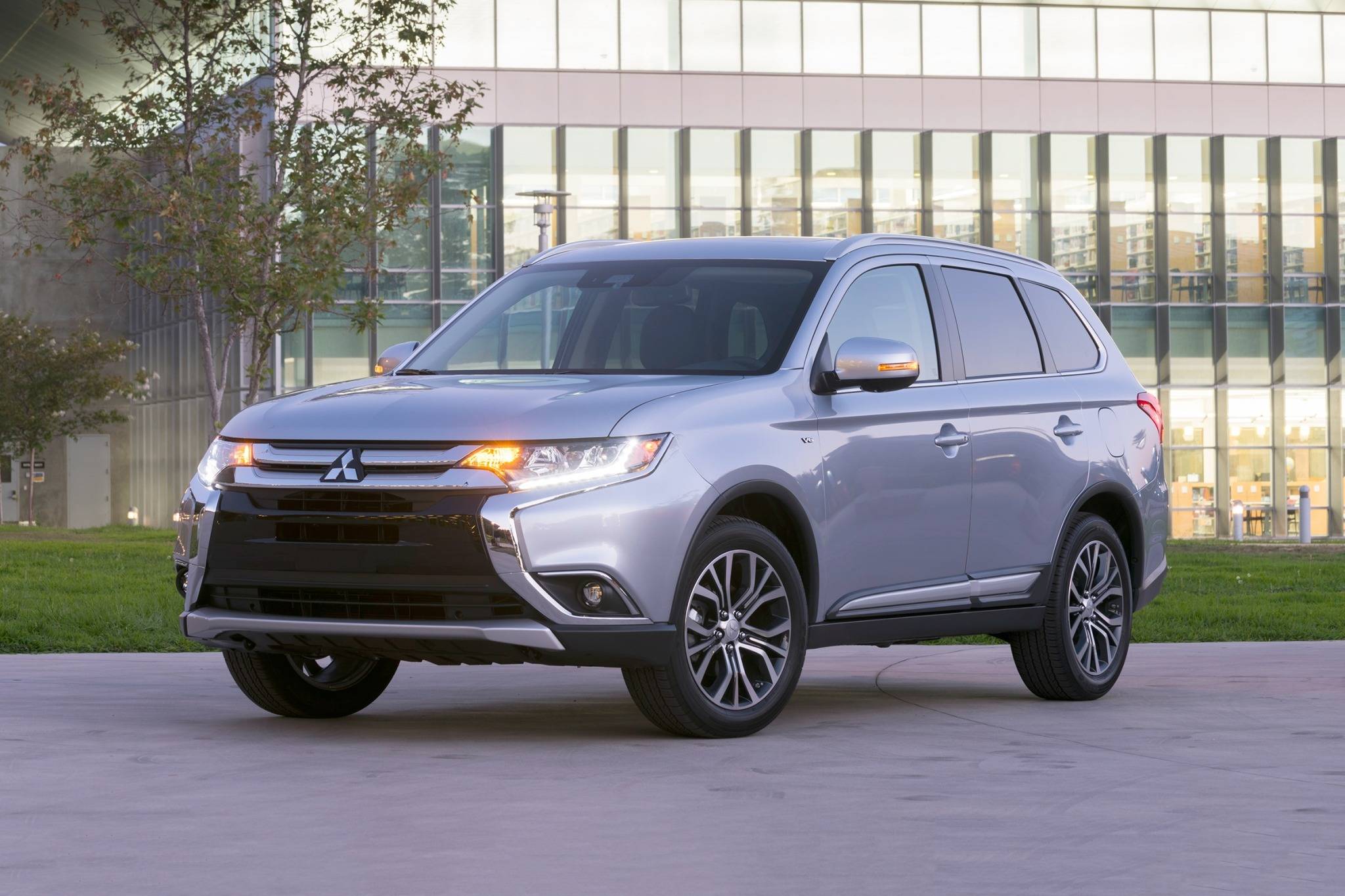 2017 Mitsubishi Outlander Specs, Prices, VINs & Recalls - AutoDetective