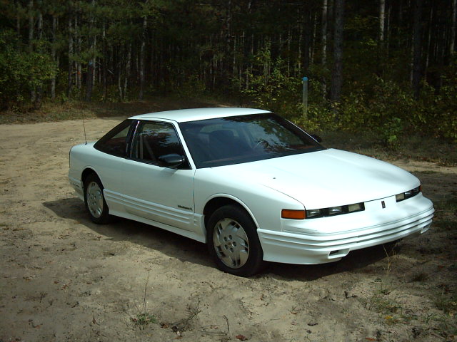 1993 Oldsmobile Cutlass Supreme Specs, Prices, VINs & Recalls ...