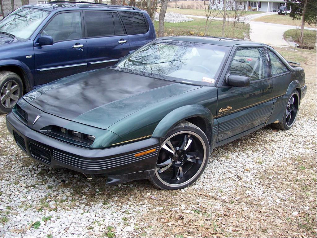 1993 Pontiac Grand Prix Specs, Prices, VINs & Recalls - AutoDetective