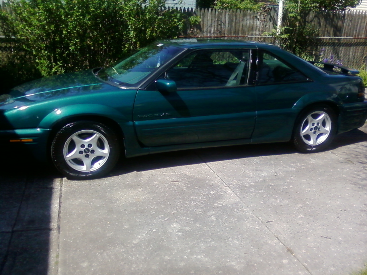 1996 Pontiac Grand Prix Specs, Prices, VINs & Recalls - AutoDetective