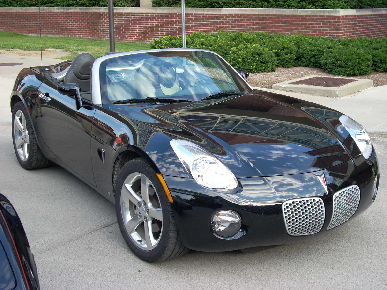 2006 Pontiac Solstice Specs, Prices, VINs & Recalls - AutoDetective