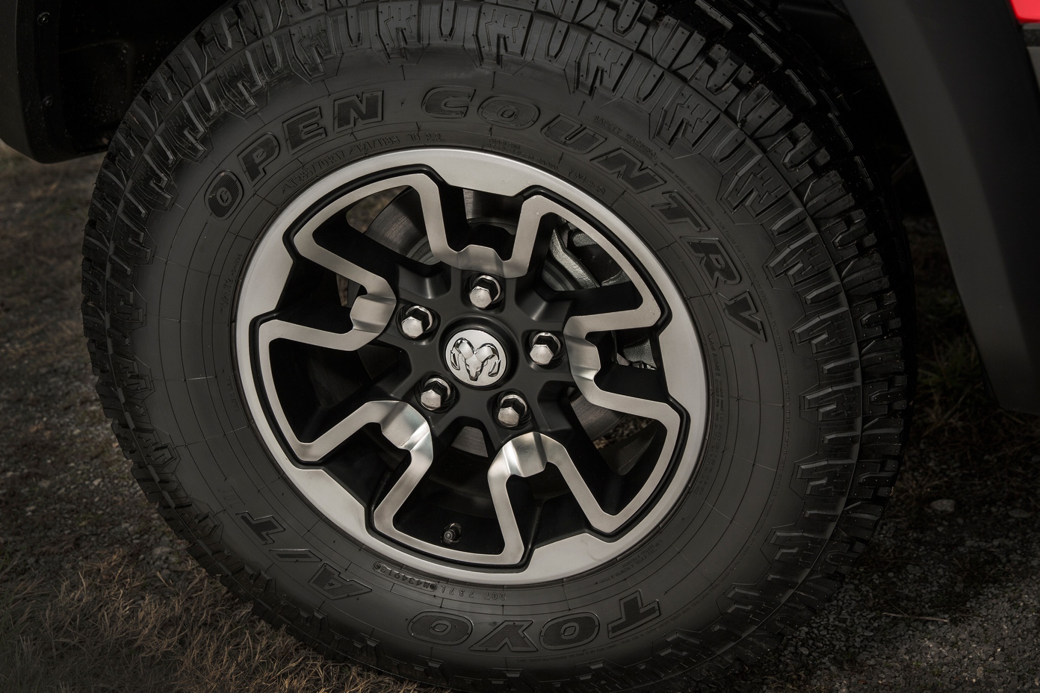 2016 RAM 1500 VINs, Configurations, MSRP & Specs - AutoDetective