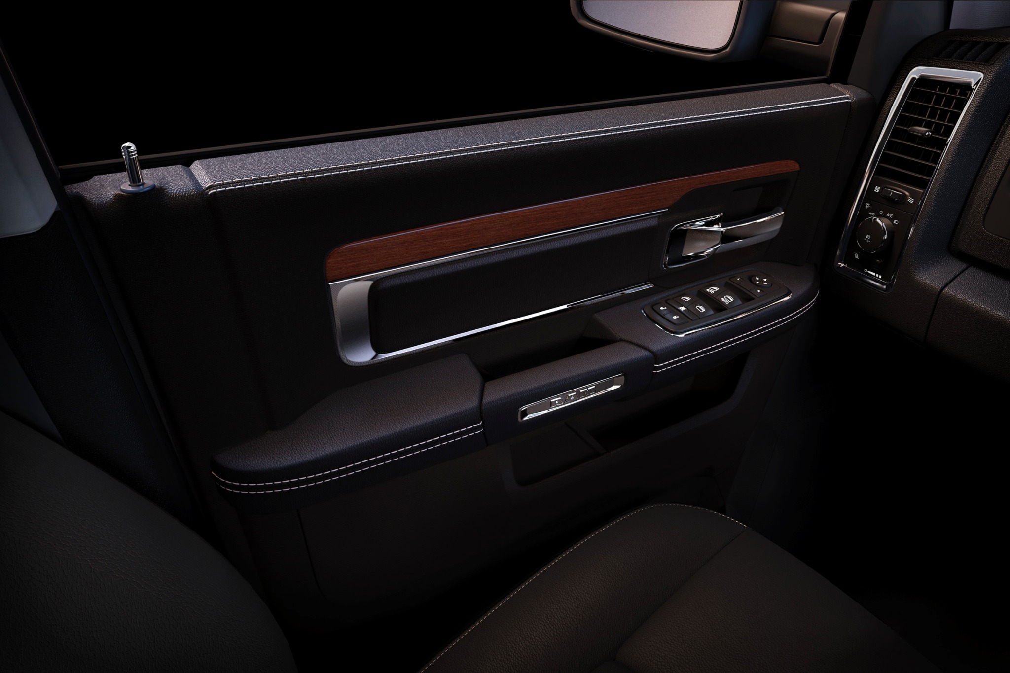 2014 RAM 2500 VINs, Configurations, MSRP & Specs - AutoDetective