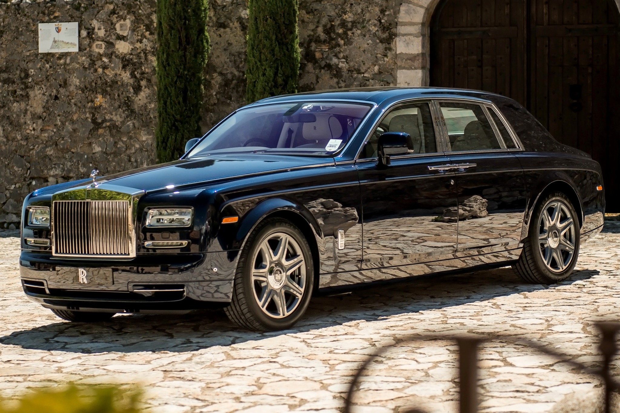 2014 Rolls-Royce Phantom Specs, Prices, VINs & Recalls - AutoDetective