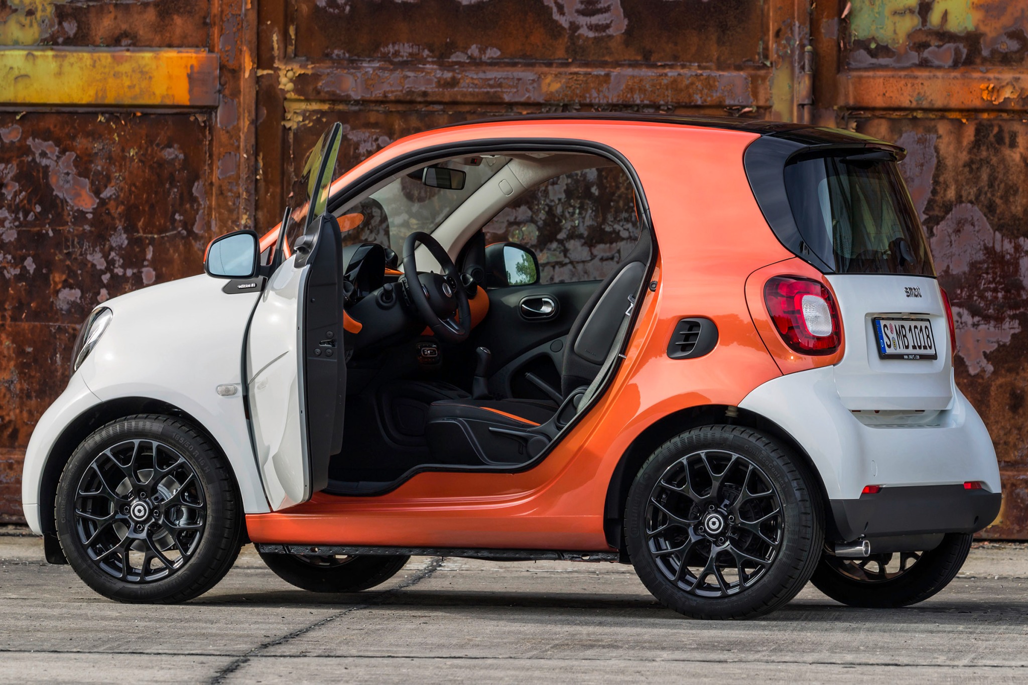2016 smart fortwo VINs, Configurations, MSRP & Specs - AutoDetective