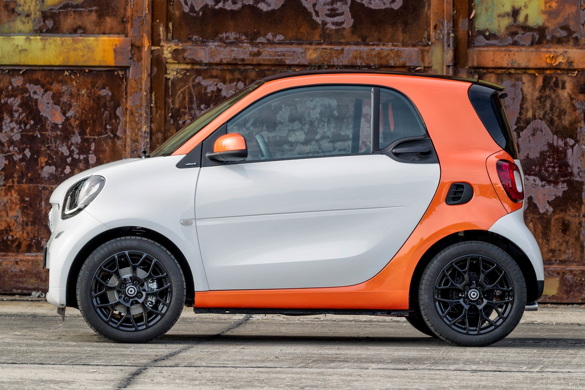 2016 smart fortwo VINs, Configurations, MSRP & Specs - AutoDetective