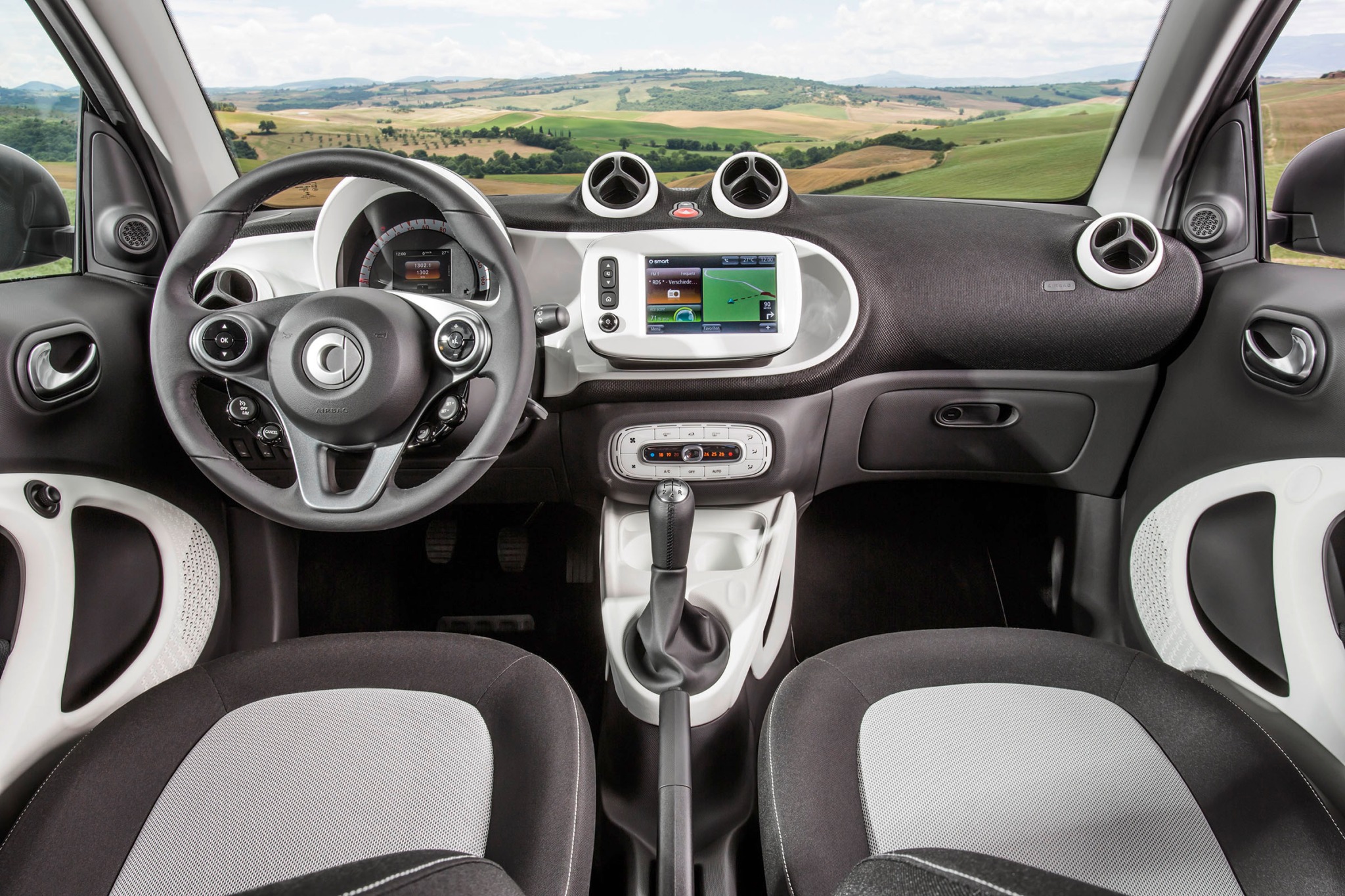 2016 smart fortwo VINs, Configurations, MSRP & Specs - AutoDetective